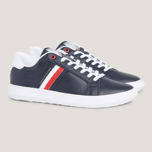 Tommy hilfiger essential flag trainers store